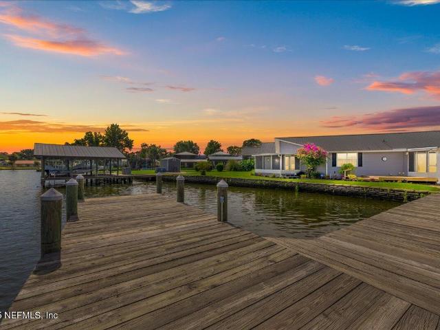 164 Moonlite Dr, Welaka, FL 32193 | MLS #2098 | Compass