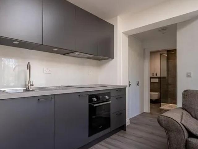164 Malden Road, London, KT3 6DS, United Kingdom | 2 bed apartment for rent #139269987 | Rentberry