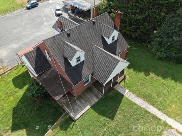 164 N Mitchell Ave, Bakersville, NC 28705