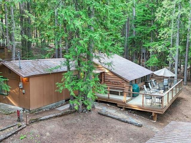 164 S Neopit Rd, Priest River, ID 83856