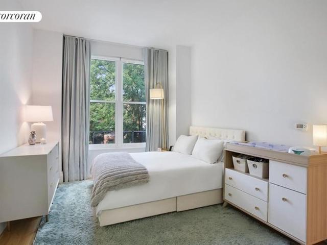 164 S Oxford St, Brooklyn, NY 11217