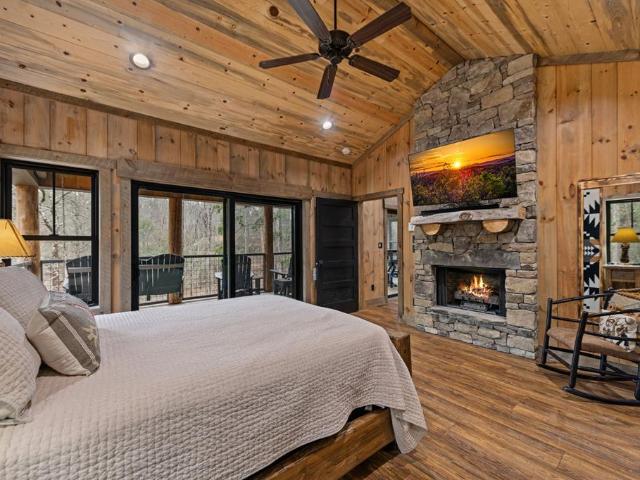 164 Waterdance Trl, Blue Ridge, GA 30513 | MLS #425403