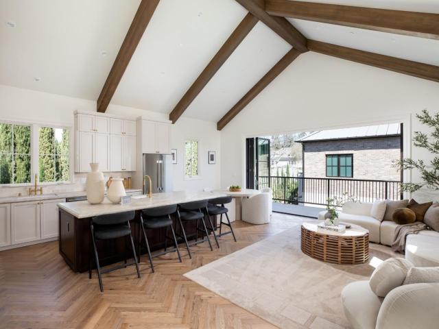 164 Waverley St, Palo Alto, CA 94301 | MLS #ML82033 | Compass