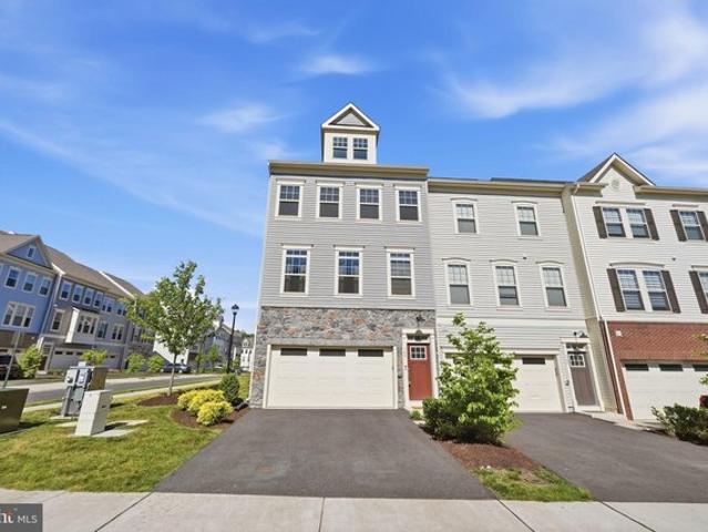 164 Whitson Woods Pl, Stafford, VA 22554