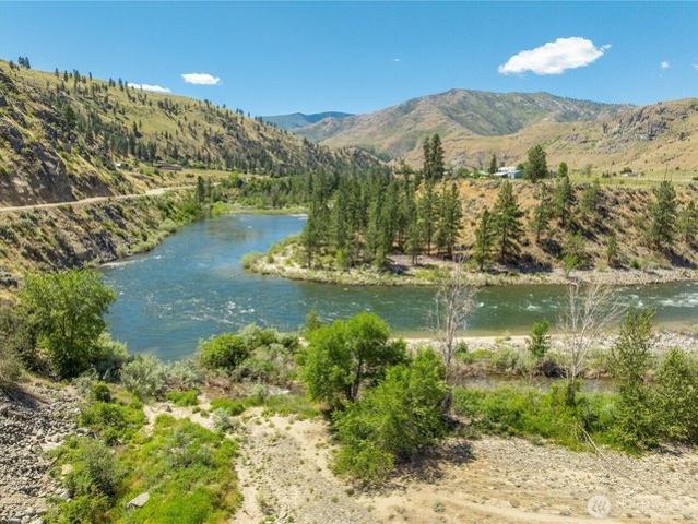 164B Burma Rd, Pateros, WA 98846