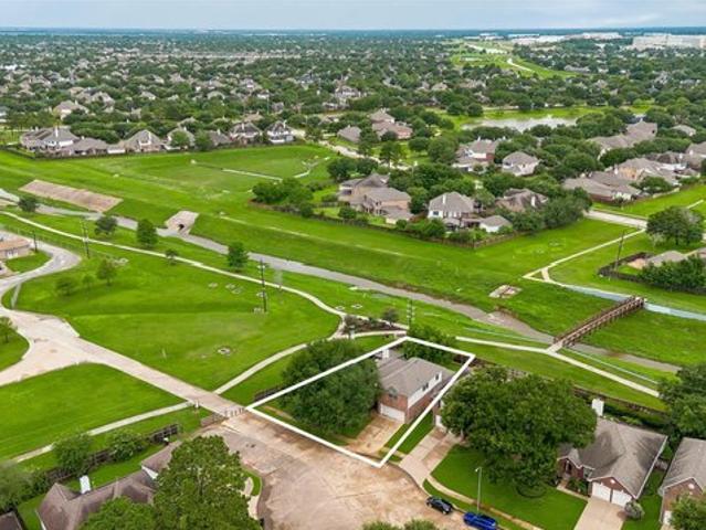 16542 Crossfield Dr, Houston, TX 77095