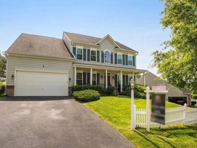 16545 Louisville Pl, Woodbridge, VA 22191