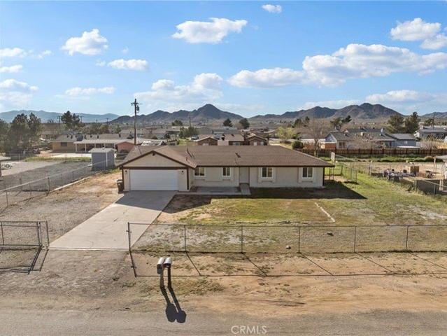 16548 Quinnault Rd, Apple Valley, CA 92307