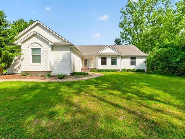 1654 Seymour Lake Rd, Oxford, MI 48371