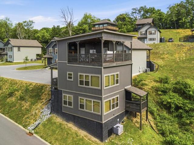 1654 Veterans Blvd Unit 42, Sevierville, TN 37862