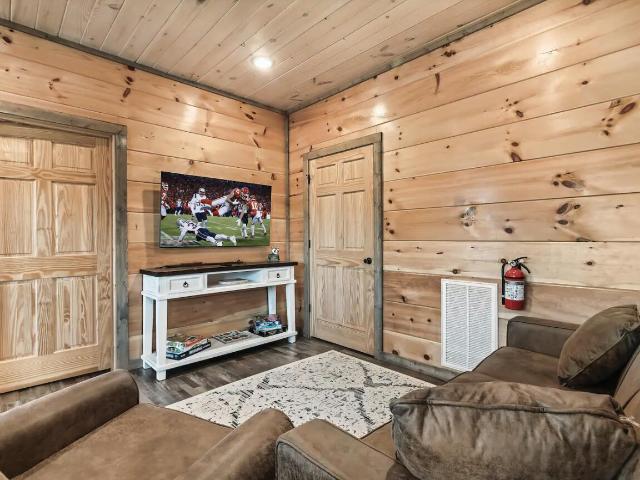 1654 Veterans Blvd Unit 32