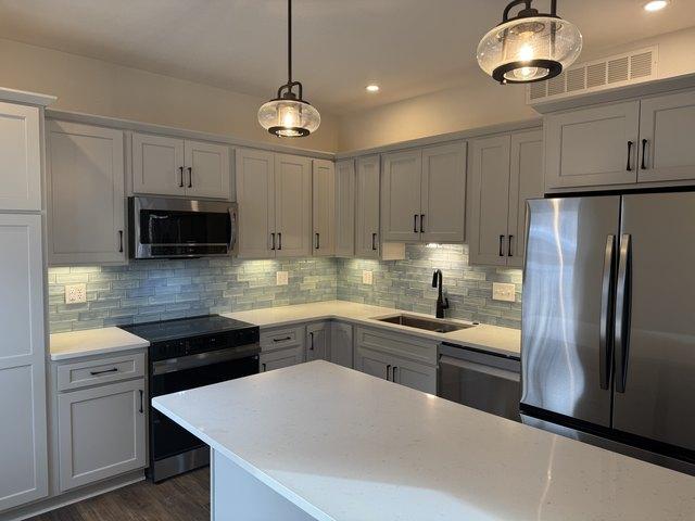 16551 P Rd, Gravois Mills, MO 65037