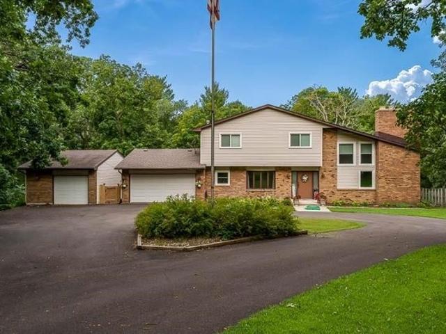 16557 Grove Creek Cir, Pecatonica, IL 61063