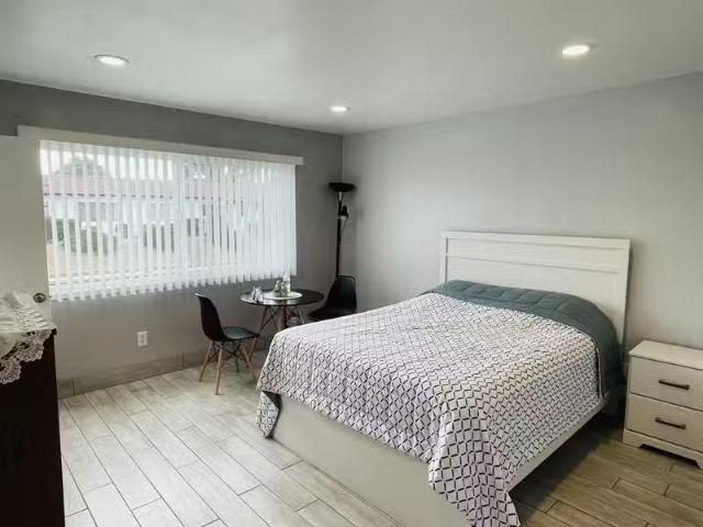 16555 Caminito Vecinos Townhomes in San Diego, CA