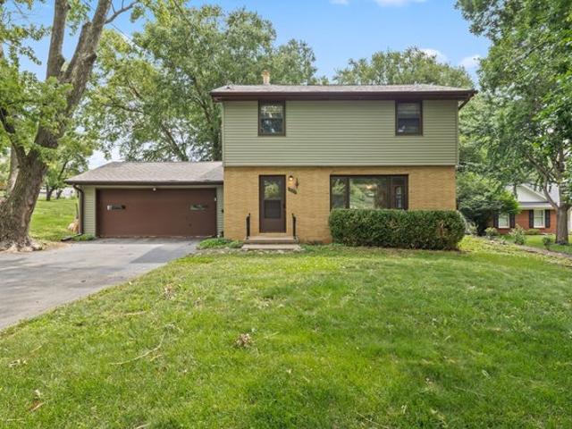 1655 NW 78th St, Clive, IA 50325