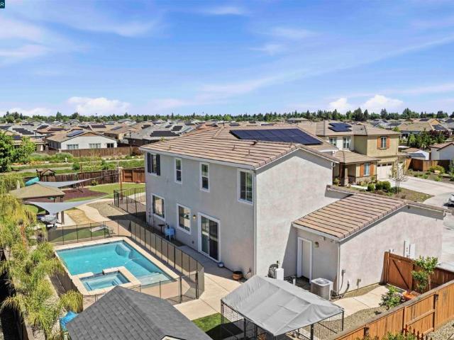 1655 Apricot Ct