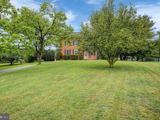 1655 Farm Lane