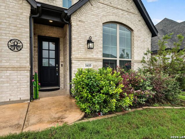 1655 Houghton Park