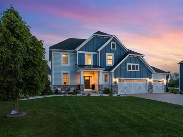 16563 Beverly Dr, Eden Prairie, MN 55347