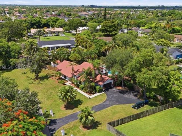 16564 SW 153rd Ct, Miami, FL 33187