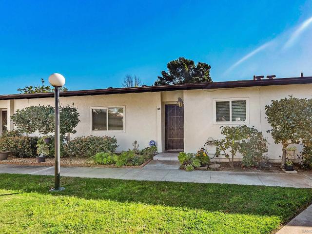 16566 Caminito Vecinos, Unit 25, San Diego, CA 92128 | MLS #260005 | Compass