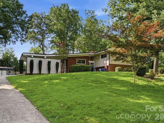 1656 Eastwood Dr, Kannapolis, NC 28083