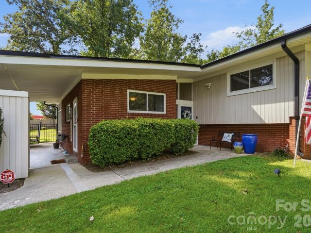 1656 Eastwood Drive
