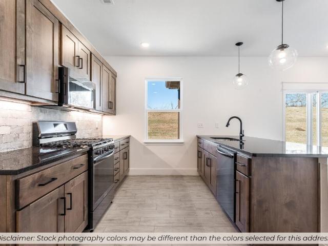 1656 S Avery Court