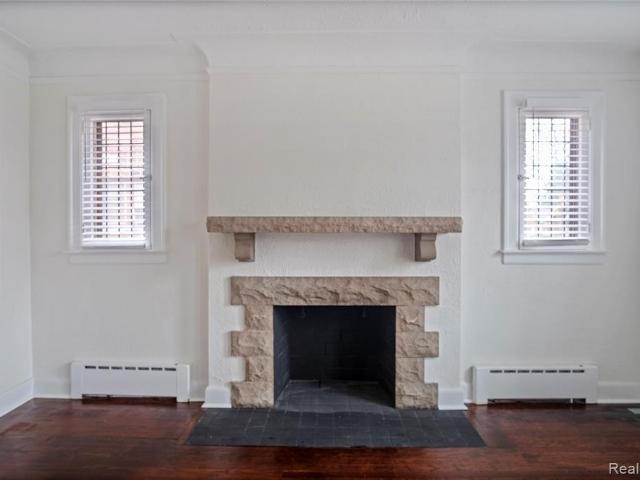 16570 Princeton