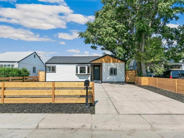 1657 Macon St, Aurora, CO 80010