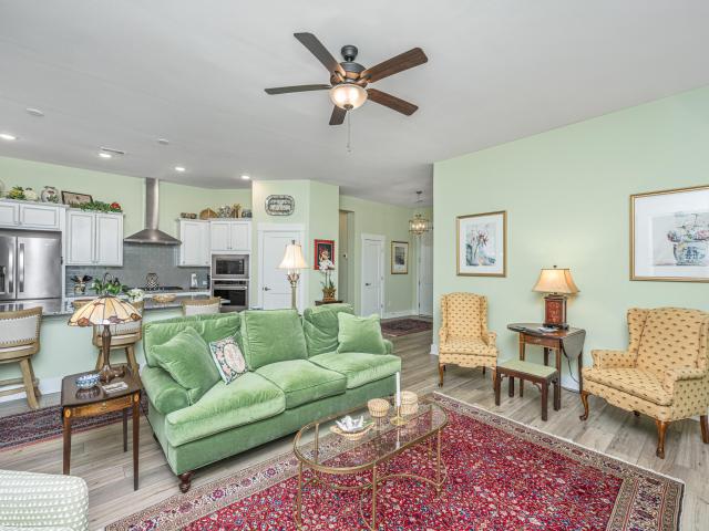 1657 Adventure Crossing Unit 118