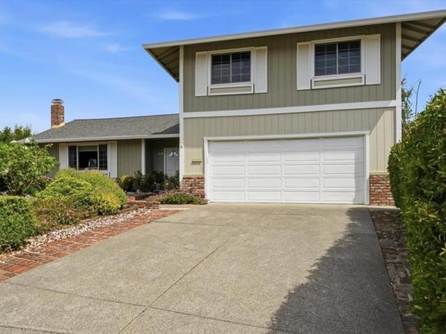 1657 Albin Way, Petaluma, CA 94954