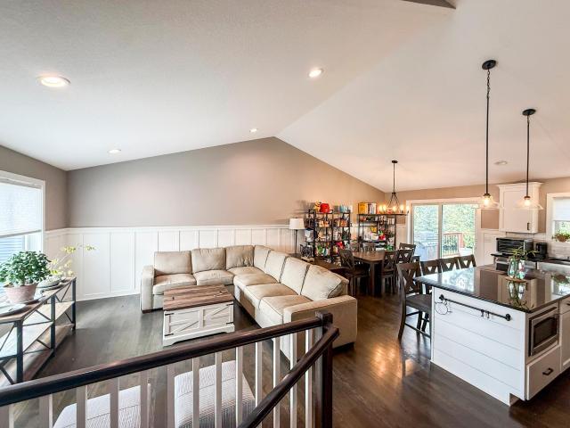 1657 Century Ridge Lane NE