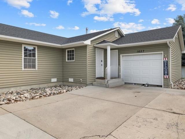 1657 Hawthorne Ln, Billings, MT 59105