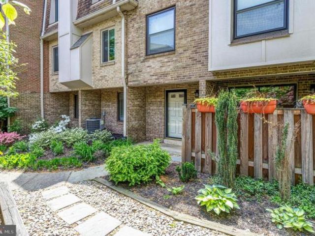 1657 Kenwood Ave #C, Alexandria, VA 22302