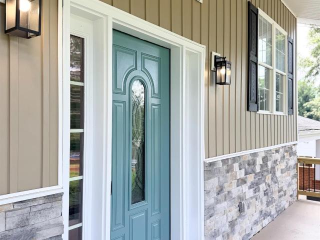1657 Rainbow Forest Dr