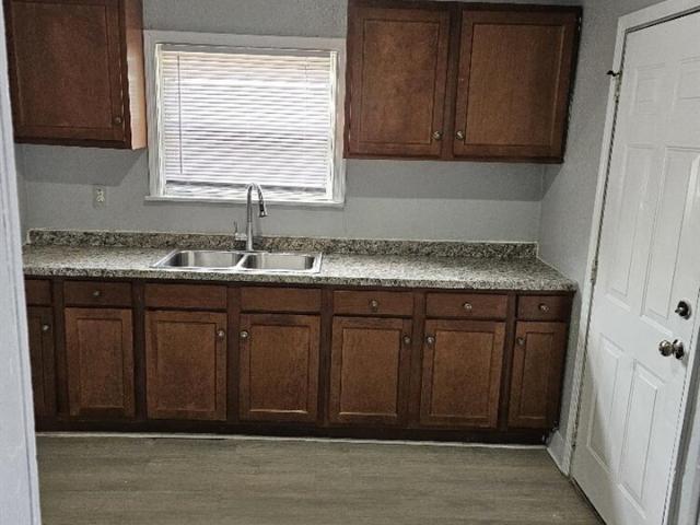 16583 Archdale