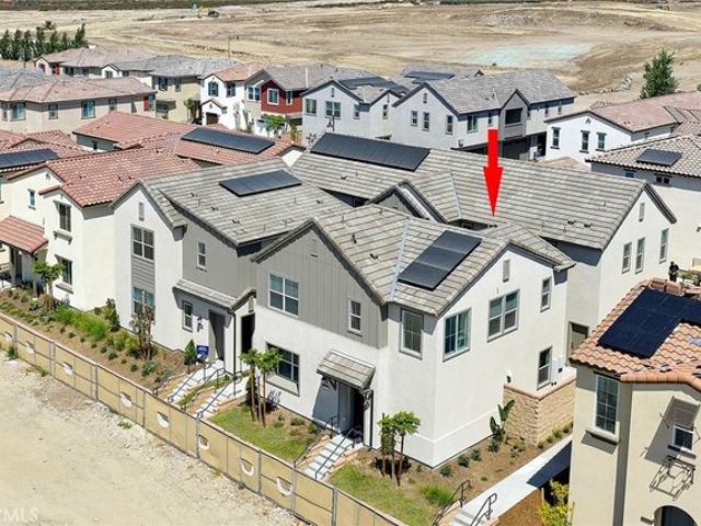 16583 Bottlebrush Ln Unit 2, Fontana, CA 92336