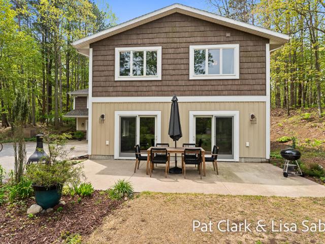 16580 Lake Michigan Drive