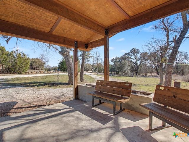 16588 N US Highway 281