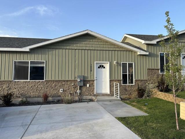 1658 Ammon St, Pocatello, ID 83201