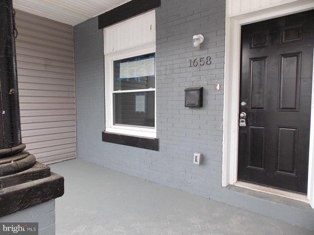 1658 S 54th St, Philadelphia, PA 19143