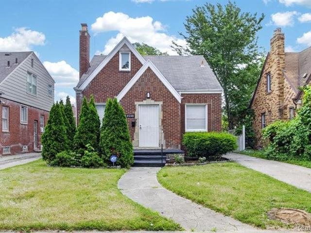 16590 Gilchrist St, Detroit, MI 48235