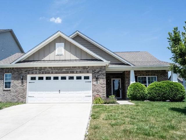 16592 Branham Dr, Fishers, IN 46040