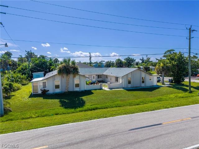 16599 Davis Rd, Fort Myers, FL 33908 | MLS #2026011