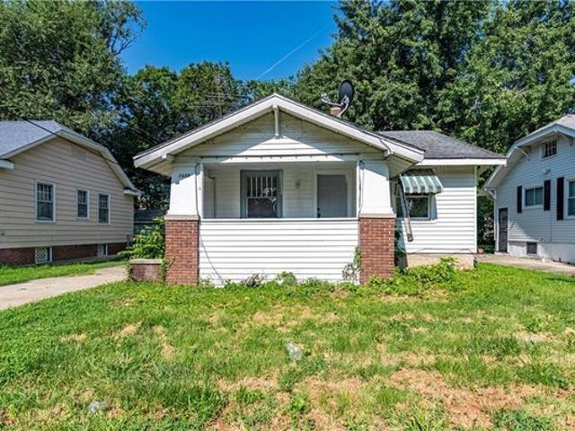 1659 N Maple Ave, Decatur, IL 62526