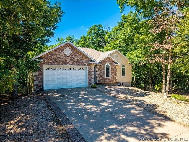 1659 Country Club Dr, Lake Ozark, MO 65049