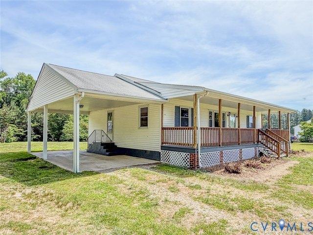 16502 Anderson Dr, Ford, VA 23833
