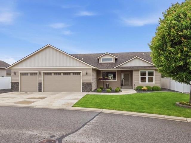 16507 E 10th Ln, Spokane Valley, WA 99037