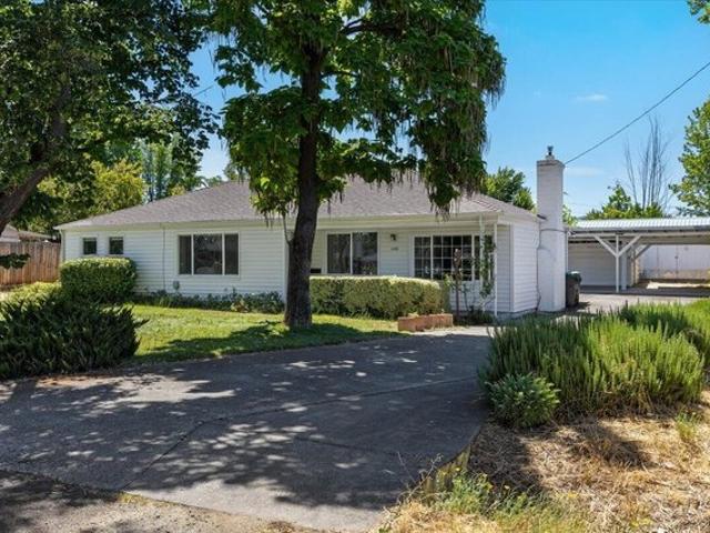 1650 Grand Ave, Medford, OR 97504